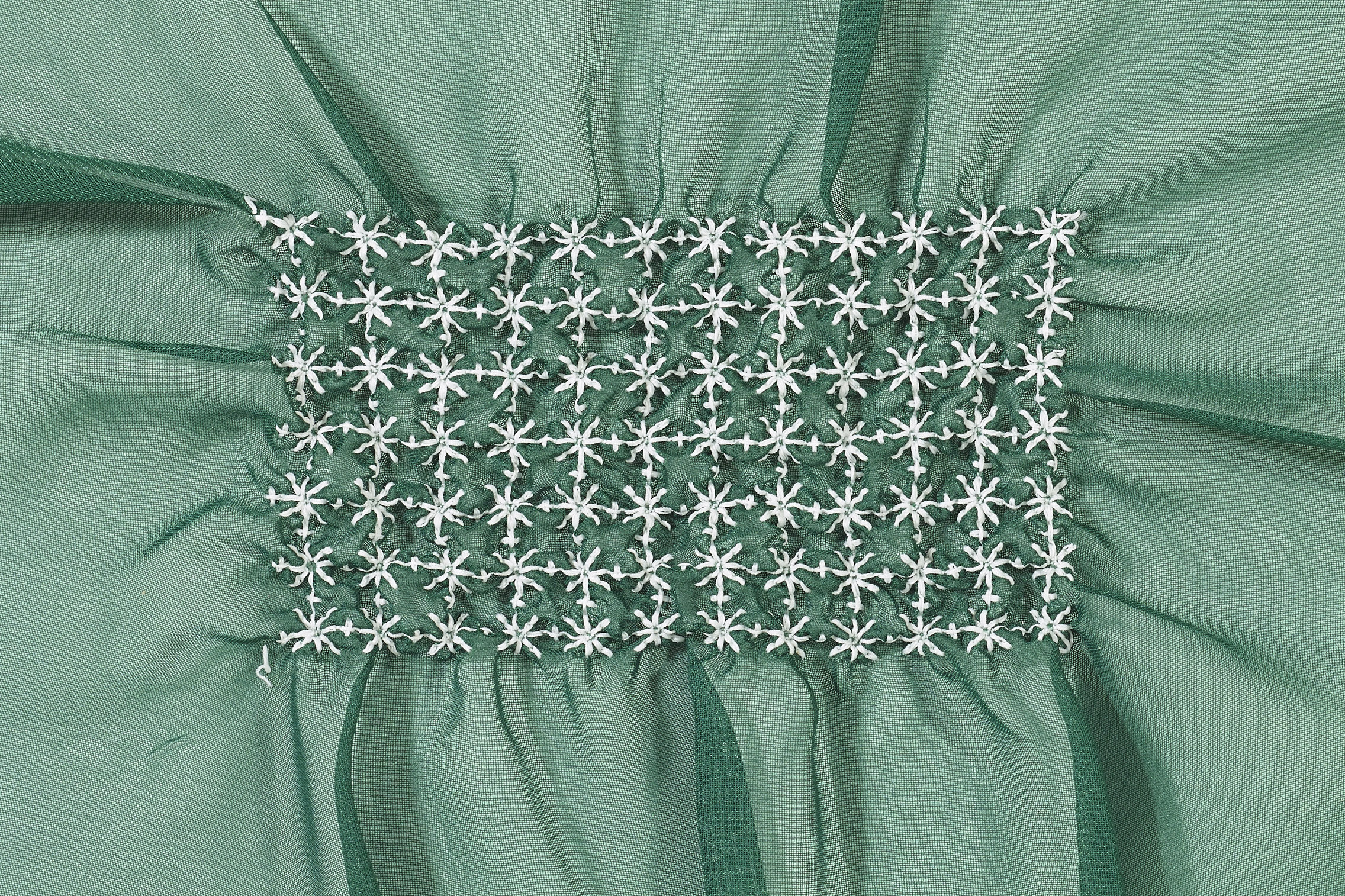 Artful Smocking - Cross Grid