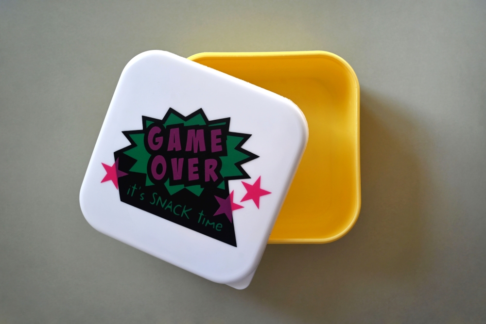 Game over snack box